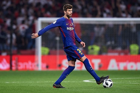 Gerard Pique Fc Barcelona Runs Ball Editorial Stock Photo - Stock Image ...