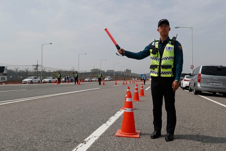 South Korean Security Personnel Stand Guard Editorial Stock Photo ...