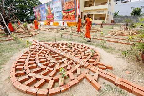 Cambodian Buddhist Monks Prepare During Visaka Editorial Stock Photo ...