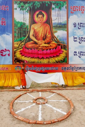 Cambodian Buddhist Monk Prepares During Visaka Editorial Stock Photo ...