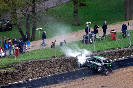 MG crash at Brands Hatch, Kent, UK - 28 Apr 2018 Stock Pictures ...