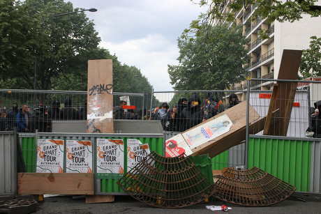 Protesters Erect Barricades Against French Police Editorial Stock Photo ...