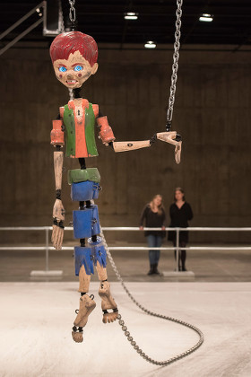 Jordan Wolfsons Colored Sculpture Largescale Animatronic Editorial ...