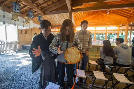 Japanese Traditional Noh Theater Performance Drummer Editorial Stock ...