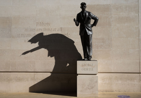 37 George orwell statue Stock Pictures, Editorial Images and Stock ...