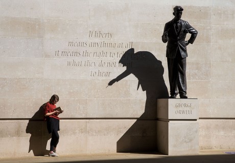 37 George orwell statue Stock Pictures, Editorial Images and Stock ...