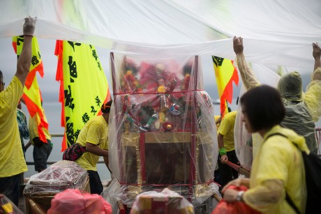 Worshippers Set Makeshift Altar Temple Dedicated Editorial Stock Photo ...