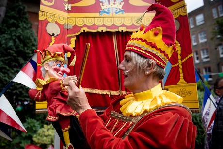 Puppeteer Prepares Puppet During Covent Garden Editorial Stock Photo ...