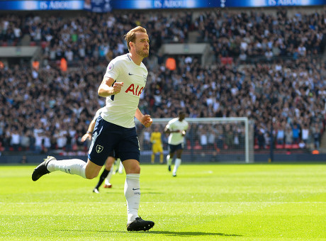 Harry Kane Tottenham Hotspur Celebrating His Editorial Stock Photo ...