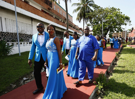 Bridal Party Walk Photoshoot During Wedding Editorial Stock Photo ...