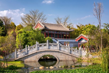 Traditional Chinese Bridge Temple Xiamen International Editorial Stock ...
