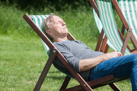 People Enjoying Warm Spring Sunshine Green Editorial Stock Photo ...