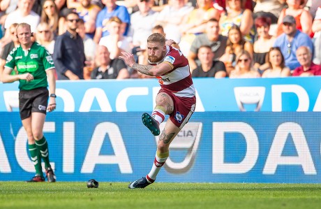 Wigans Sam Tomkins Kicks Conversion Editorial Stock Photo - Stock Image ...