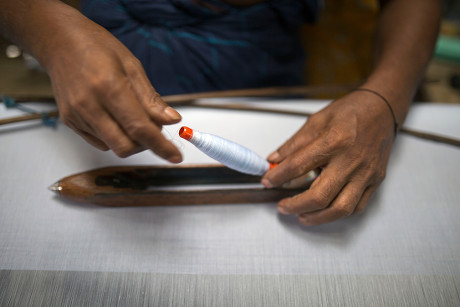 Bangladeshi Weaver Works Traditional Wooden Handloom Editorial Stock ...