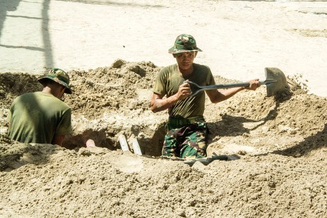 Filipino Soldiers Dig Illegal Sewerage Pipes Editorial Stock Photo ...