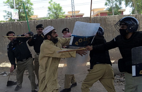 JUI-F protest merger of KPK-FATA, Peshawar, Pakistan - 27 May 2018 ...