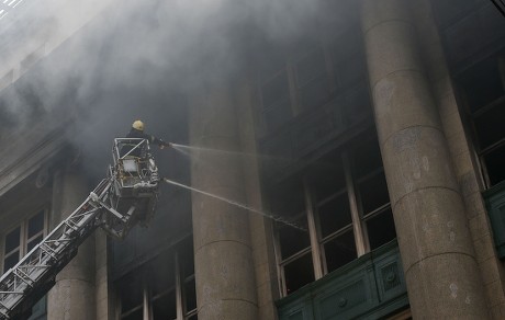 Firefighters Work Extinguish Fire Building Manila Editorial Stock Photo ...