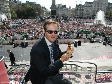 Michael Vaughan Celebrate During Ashes Victory Editorial Stock Photo ...