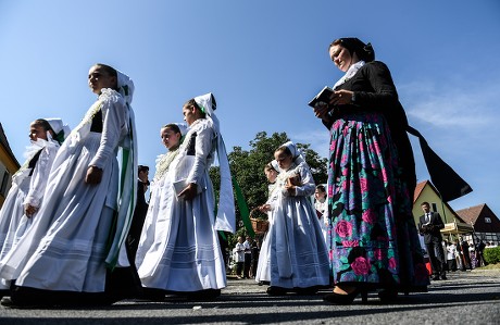 Catholic Sorbs Their Traditional Costumes Take Editorial Stock Photo ...