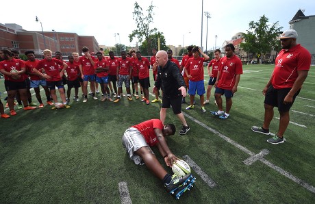 Shaun Edwards Coaching Local School Children Editorial Stock Photo ...