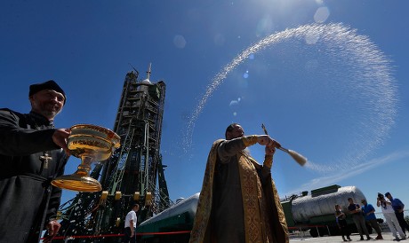 Orthodox Priests Conduct Blessing Service Front Editorial Stock Photo ...