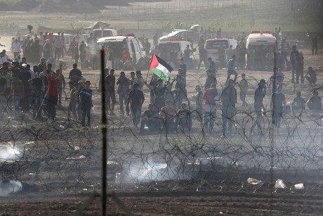 View Israeli Side Border Shows Palestinians Editorial Stock Photo ...