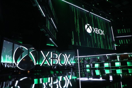 Attendee Enters Xbox Press Conference Microsoft Editorial Stock Photo ...