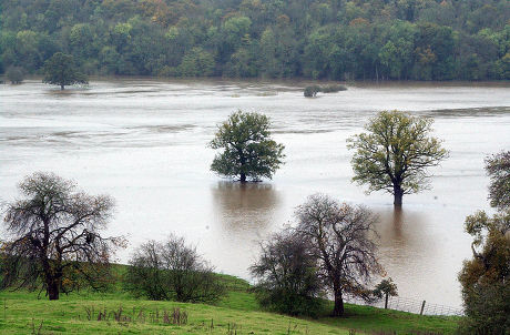 Swollen River Severn Buildwas Near Ironbridge Editorial Stock Photo ...
