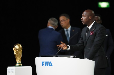 Former Senegalese Midfielder Khalilou Fadiga Speaks Editorial Stock ...