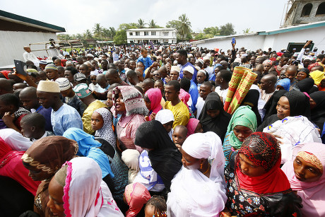 Liberian Muslims Leave After Performing Prayers Editorial Stock Photo ...