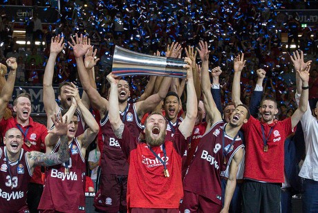 Die Team Celebrates Die German Meisterschaft Editorial Stock Photo ...