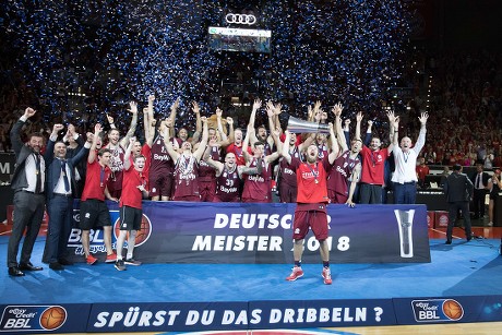 Die Team Celebrates Die German Meisterschaft Editorial Stock Photo ...