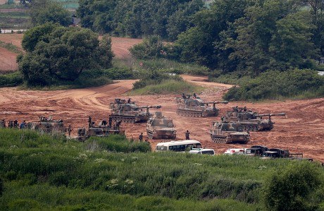 South Korean K55 Selfpropelled Howitzers Artillery Editorial Stock ...