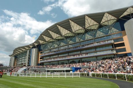 Ascot New Main Grandstand Ascot Racecourse Editorial Stock Photo ...