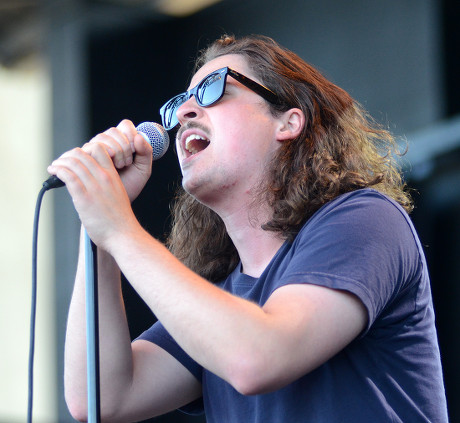 Lead Singer Kevin Rhomberg Band Knox - Foto de stock de contenido ...