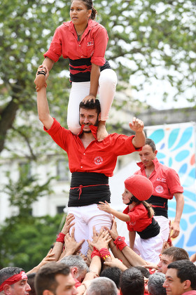 Performers Form Human Towers During Smithsonian Editorial Stock Photo ...