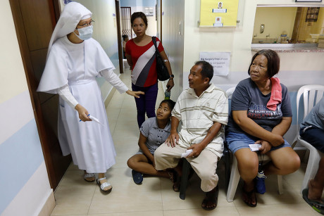 Filipino Catholic Nun Greets Patients Clinic Editorial Stock Photo ...