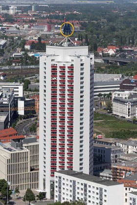 500 Hochhaus Stock Pictures, Editorial Images and Stock Photos ...