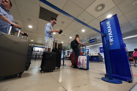 Passengers Stand Queue Irish Lowcost Airline Editorial Stock Photo ...