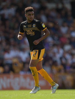 Leon Davies Cambridge United Editorial Stock Photo - Stock Image ...
