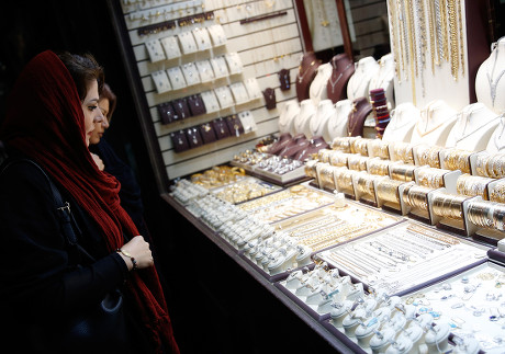 Iranian Couple Look Gold Jewellery Shop Editorial Stock Photo - Stock ...