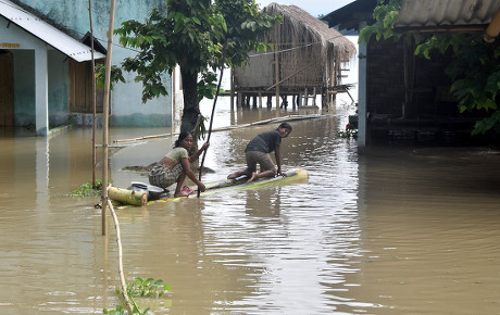 Flood Affected Villagers Using Banana Raft Editorial Stock Photo ...