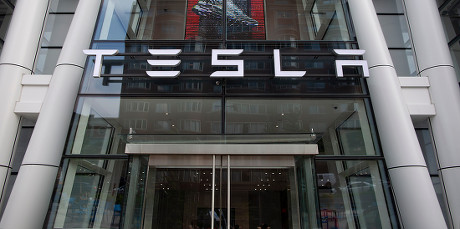 __COUNT__ Tesla, Boston, USA - 07 Aug 2018 Stock Pictures, Editorial ...