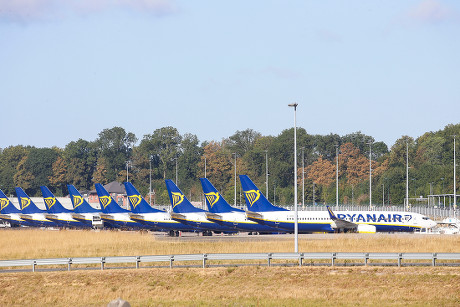 Ryanair Airplanes Stand On Tarmac Brussels Editorial Stock Photo ...