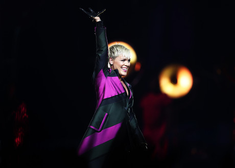 Pink performs in Sydney, Australia - 11 Aug 2018 Stock Pictures ...