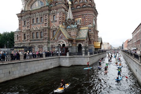 __COUNT__ Stand-Up paddle boarding festival 'Fontanka-SUP' in St ...