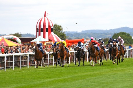Summer Holiday Family Races featuring EBF Upavon Fillies Stakes, Horse ...