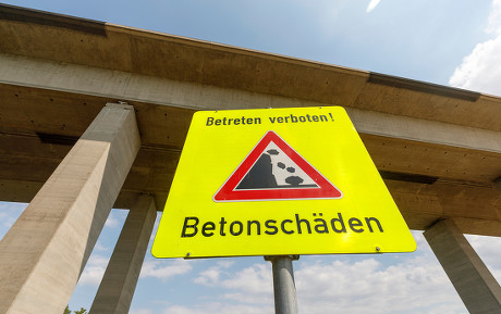 View Kochertal Highway Bridge Warning Sign Editorial Stock Photo ...