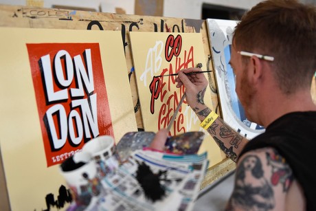Sign Writer Practices Letterheads 2018 London Editorial Stock Photo ...