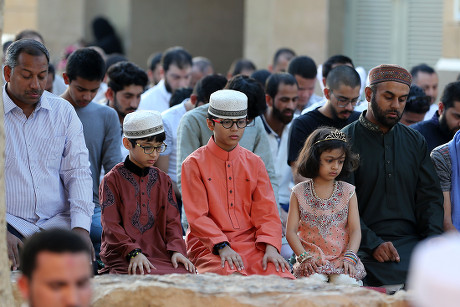 Saudi Muslims Expatriates Gather Front King Editorial Stock Photo ...
